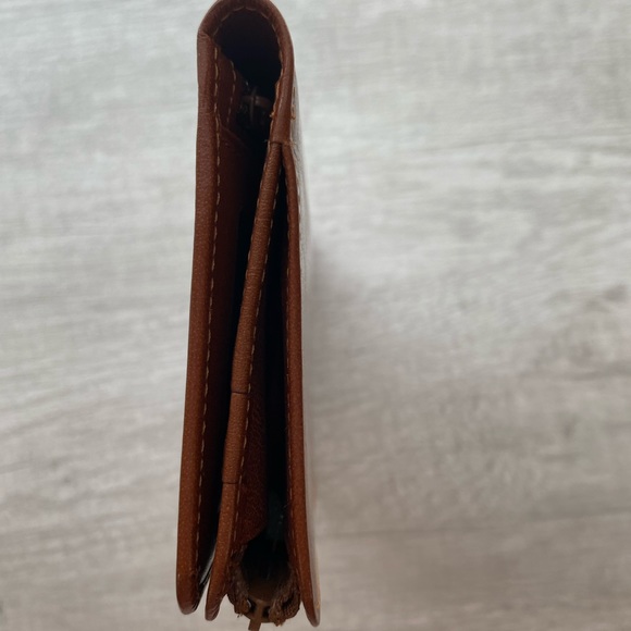 satchi club | Bags | Vintage Satchi Club Genuine Leather Wallet New ...